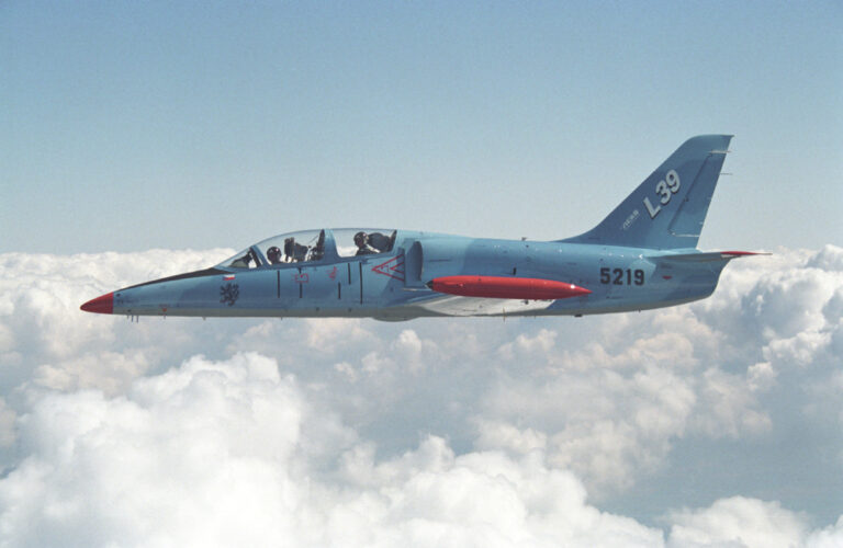 55 years since the first flight of the L-39 Albatros: 7 interesting ...